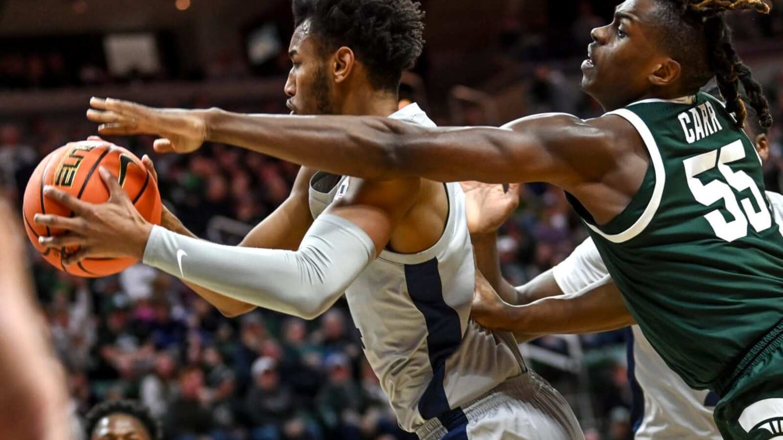 WOW! Tyson Walker Finds Coen Carr On Gravity-Defying Alley-Oop Slam ...