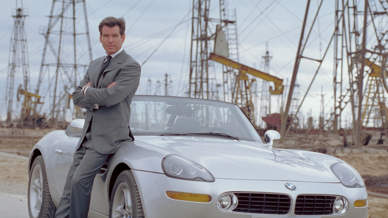Pierce Brosnan signs off on 'great' potential future James Bond | Yardbarker