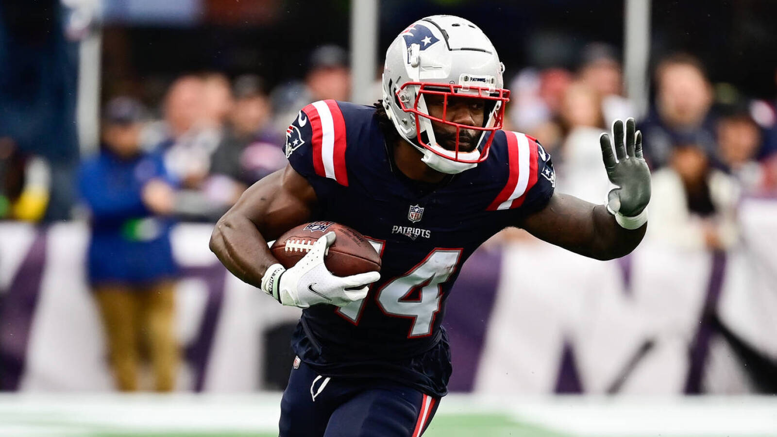 Patriots waive veteran running back | Yardbarker
