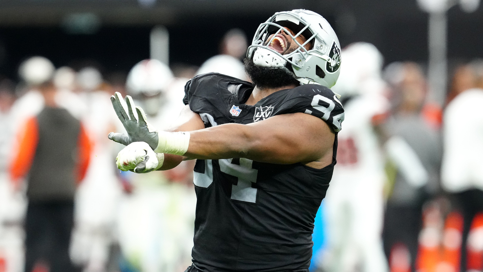 Raiders fans given alarming update on Christian Wilkins | Yardbarker