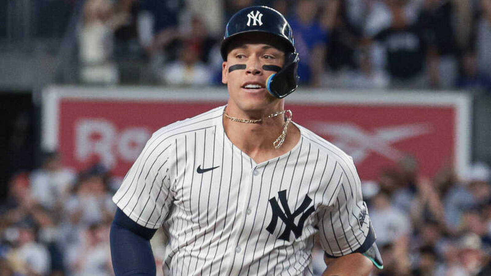 Watch: Aaron Judge, Giancarlo Stanton hit big HRs in same inning | Yardbarker