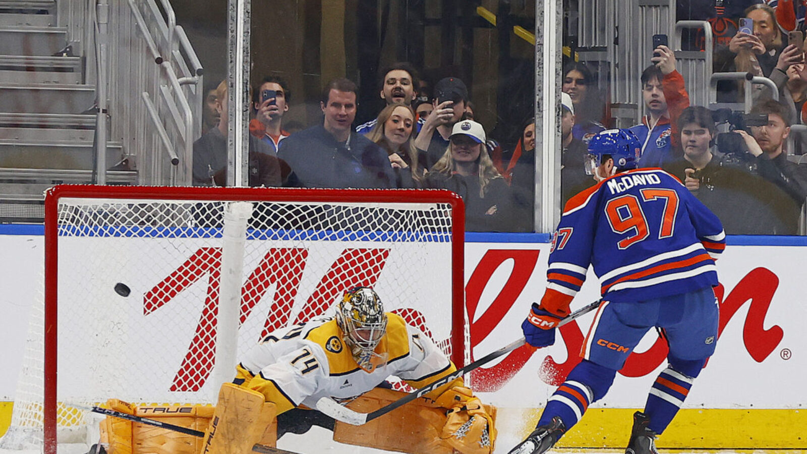 McDavid’s Hat Trick Leads Oilers to 6-2 Victory Over Predators | Yardbarker