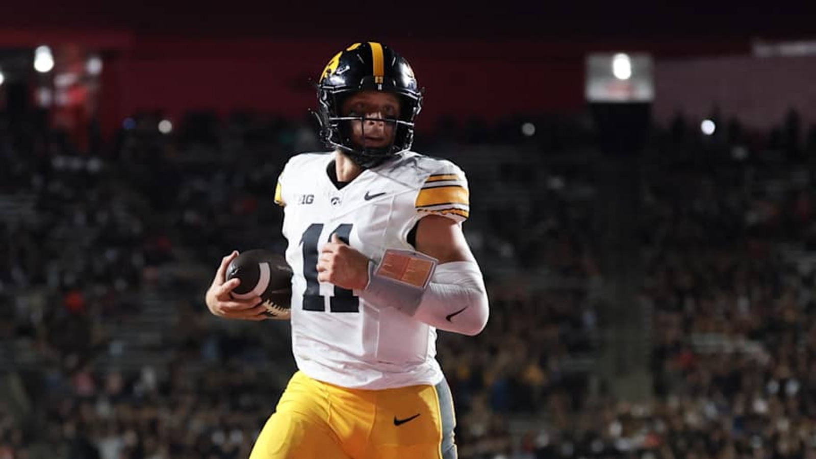 Iowa HC Provides QB Mark Gronowski Injury Update | Yardbarker