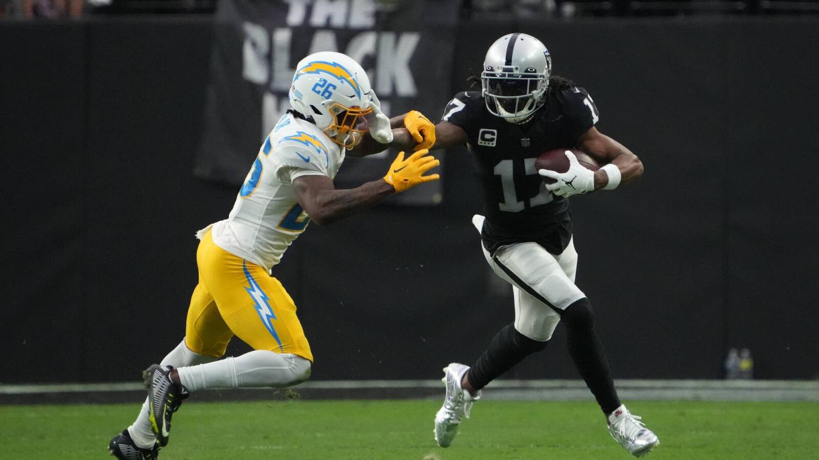 Watch: Davante Adams scores a pair of ridiculous TDs against Chargers ...