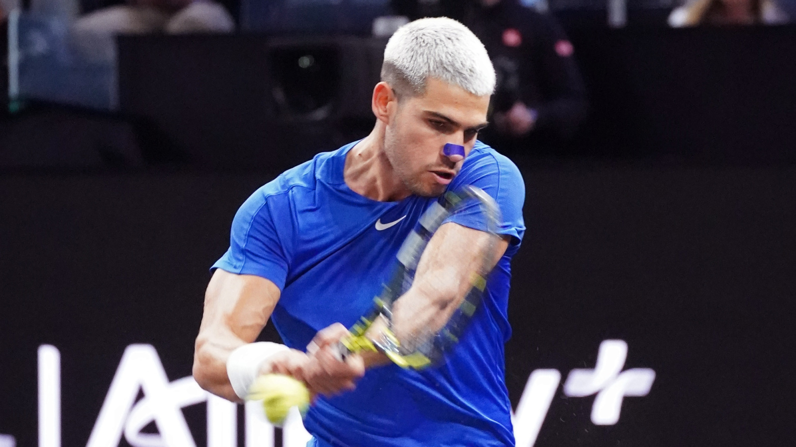 Carlos Alcaraz Reminds Everyone He’s Still a Problem, Dominates Fritz ...