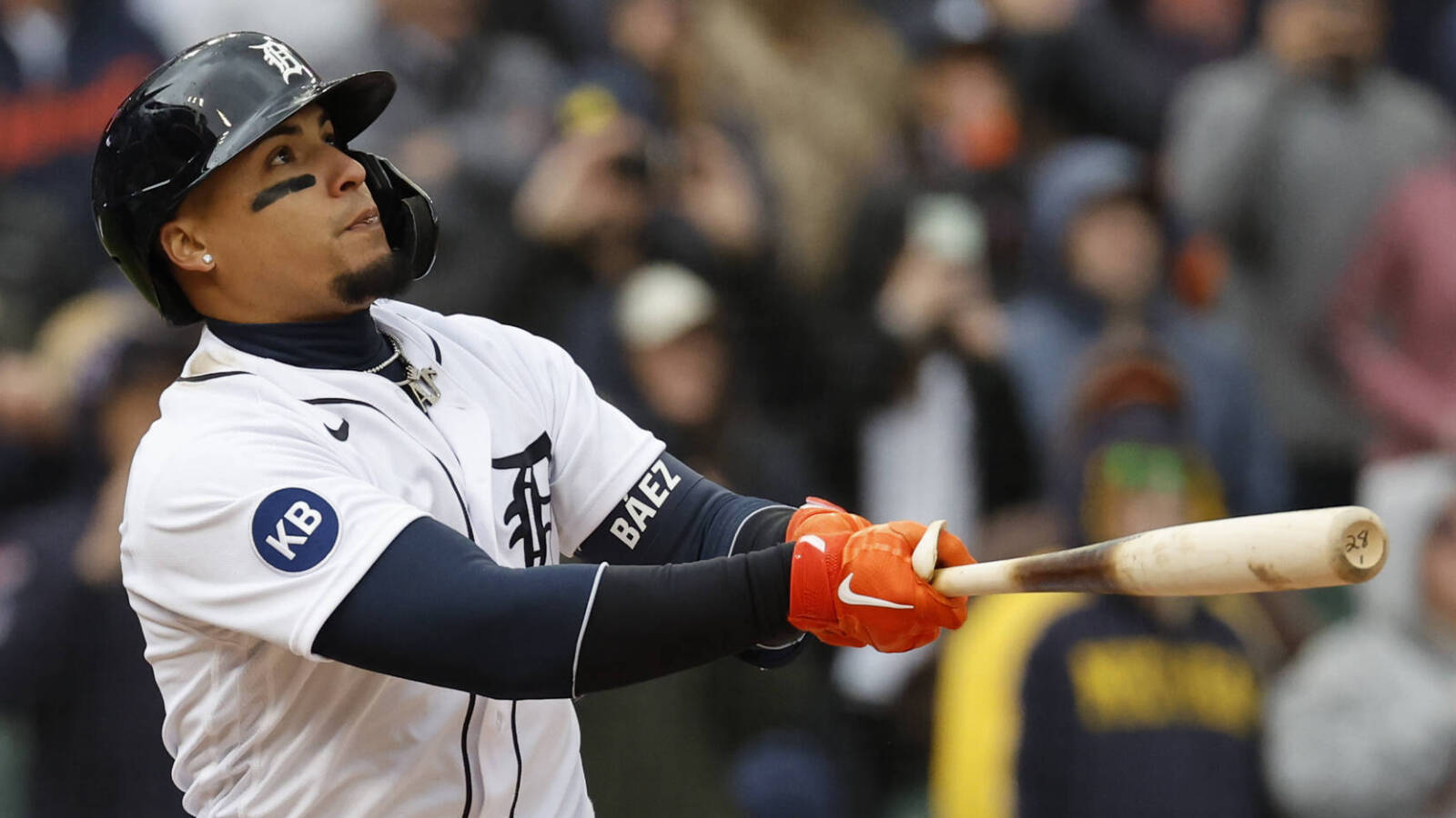 Javier Baez hits reviewed walk-off single in Tigers debut | Yardbarker