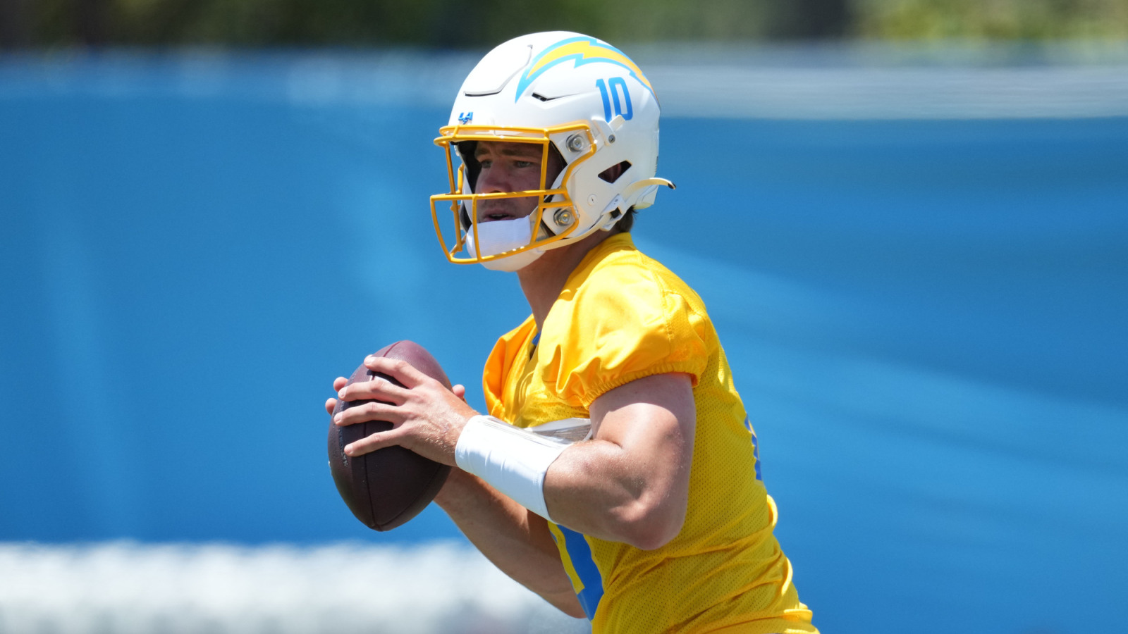 AFC Notes: Justin Herbert, Ladd McConkey, Broncos, Chargers, Raiders ...