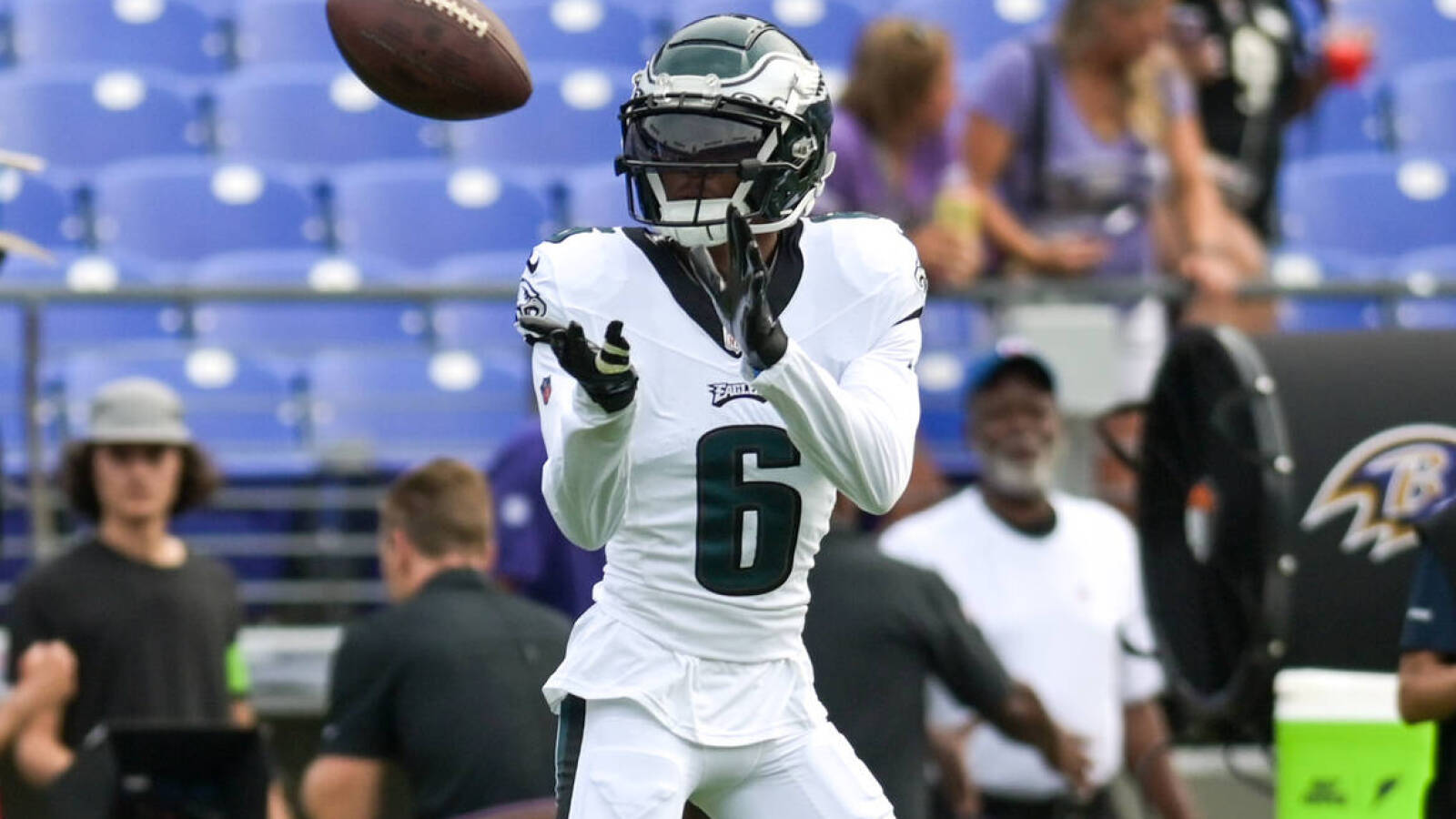 Eagles Pro Bowler shares bold DeVonta Smith prediction | Yardbarker