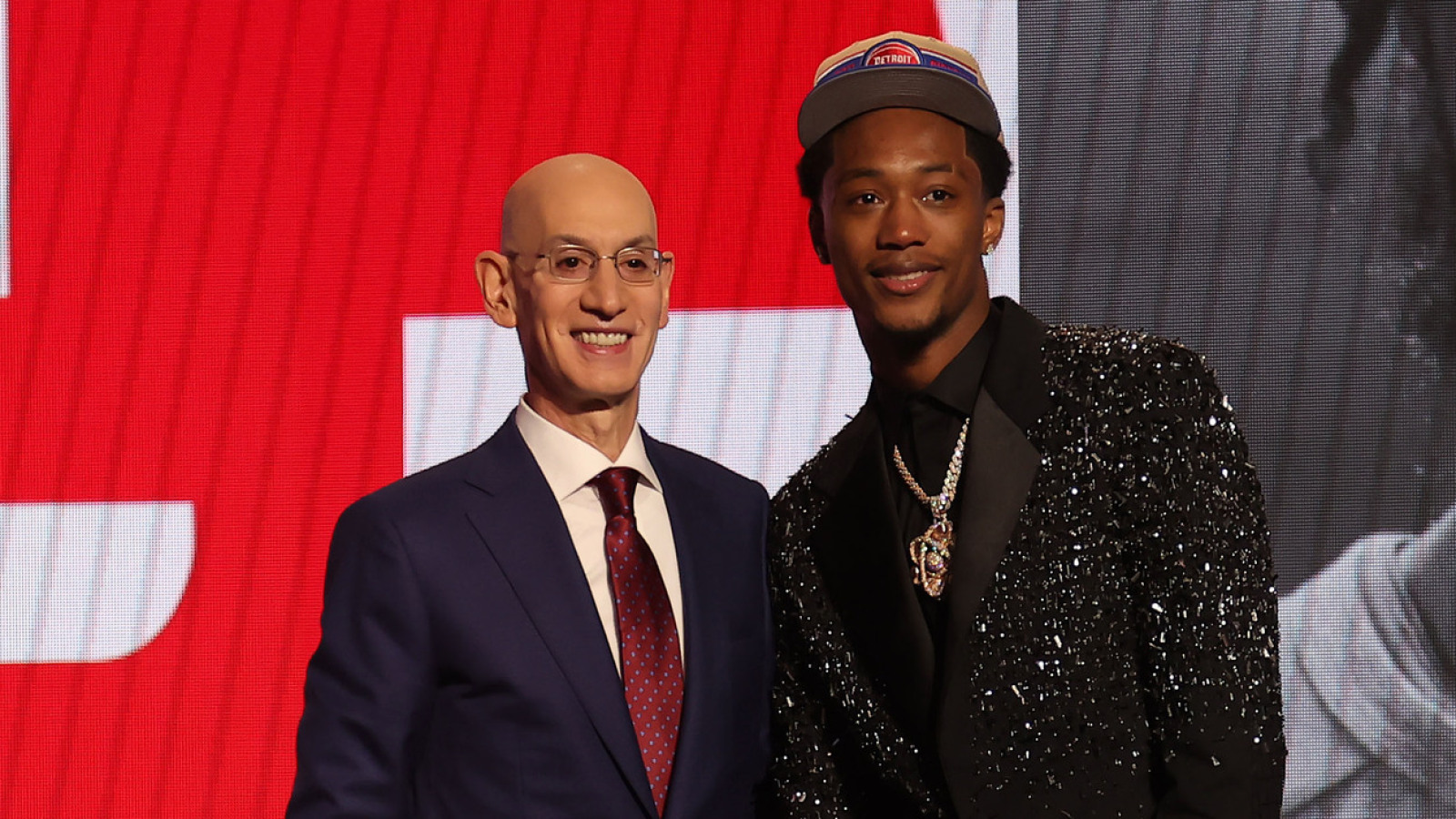 The 'new' Pistons make a familiar move by drafting Holland II | Yardbarker