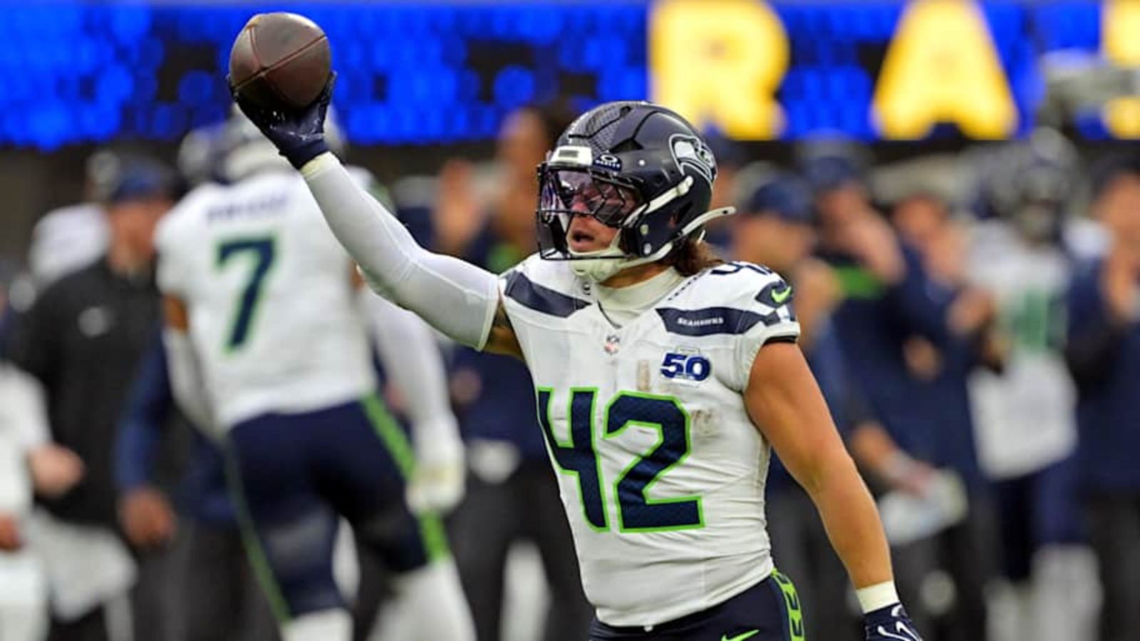 Drake Thomas is the complementary LB Seahawks have been looking for ...
