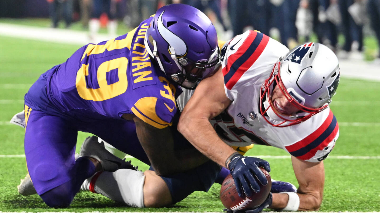 The NFL still doesn’t know what a catch is | Yardbarker