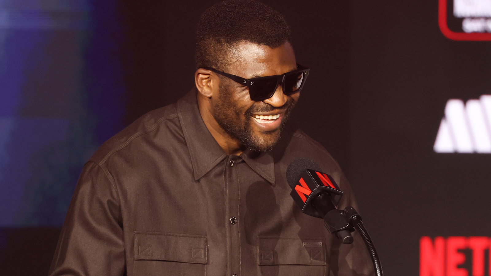 Ngannou says Verhoeven won despite Usyk stoppage decision | Yardbarker