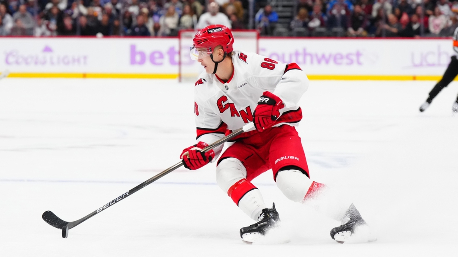 Hurricanes make first trip to Utah on a 9-1-0 roll | Yardbarker