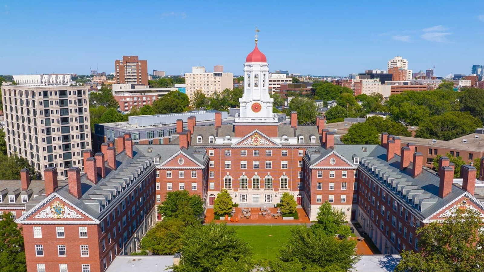 Beauty school: 20 colleges with gorgeous campuses | Yardbarker