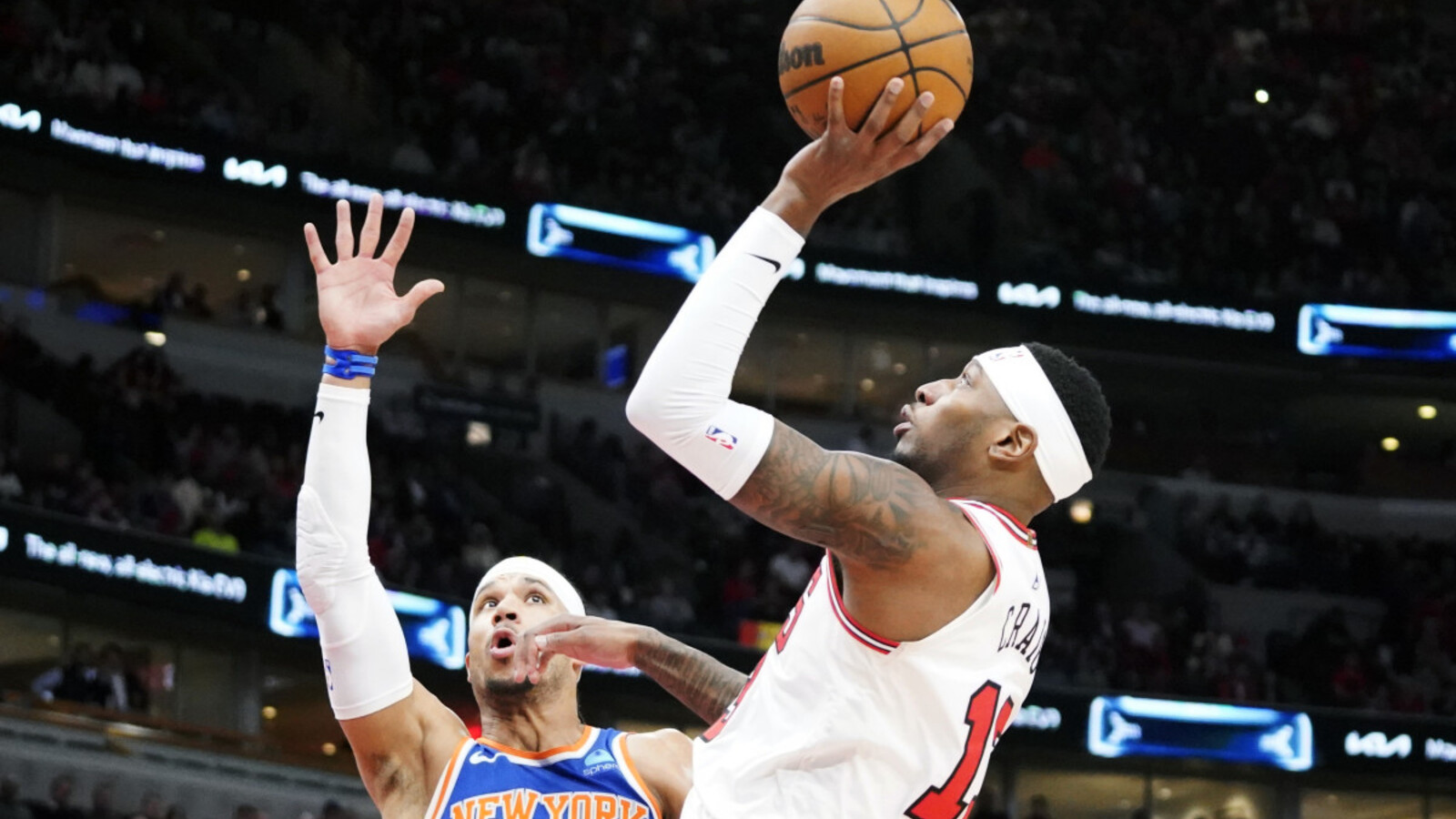 Torrey Craig, Andre Drummond Collide on Botched Alley-Oop in Bulls ...