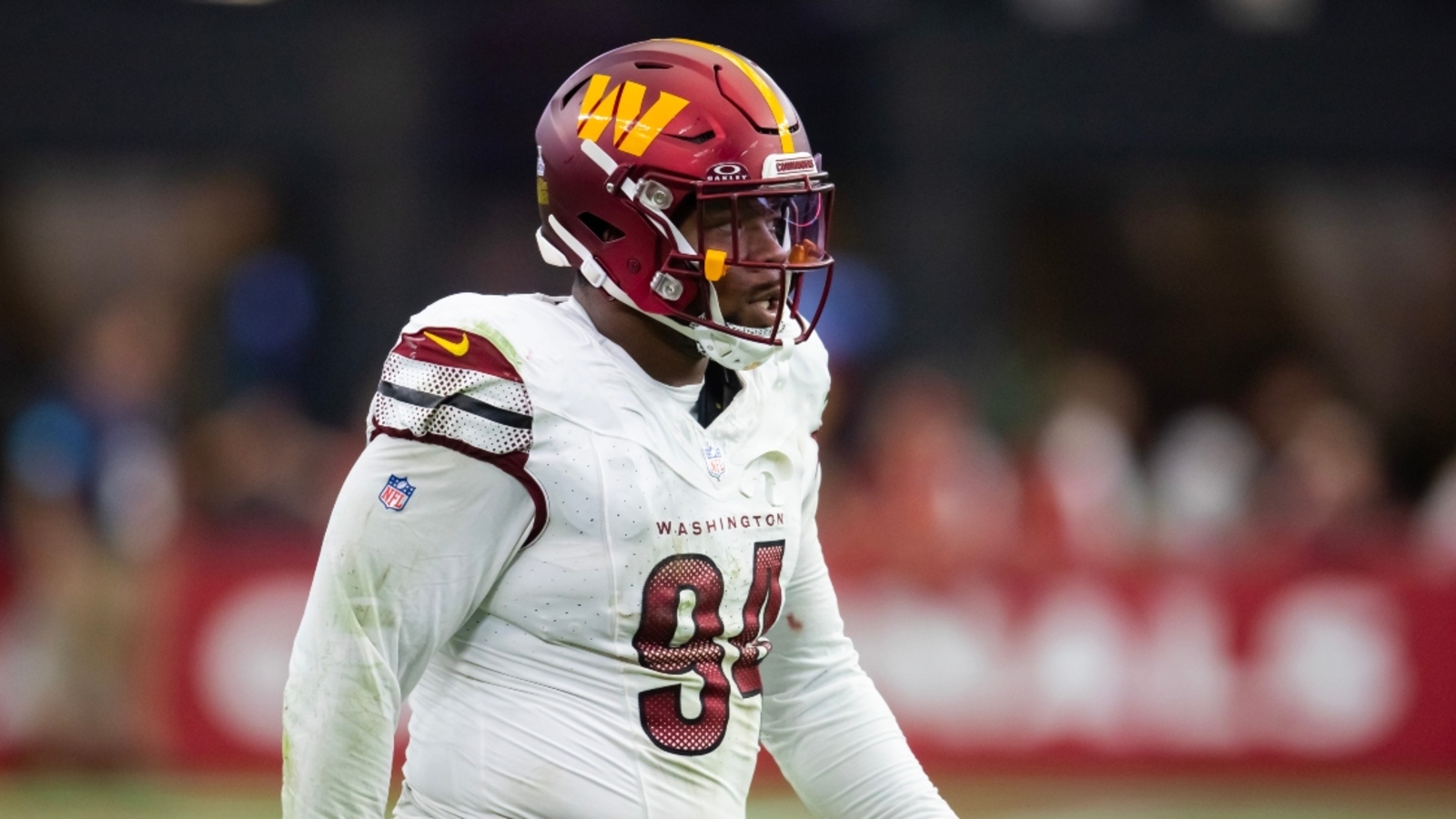 Daron Payne ejected for punching Amon-Ra St. Brown during Lions vs ...