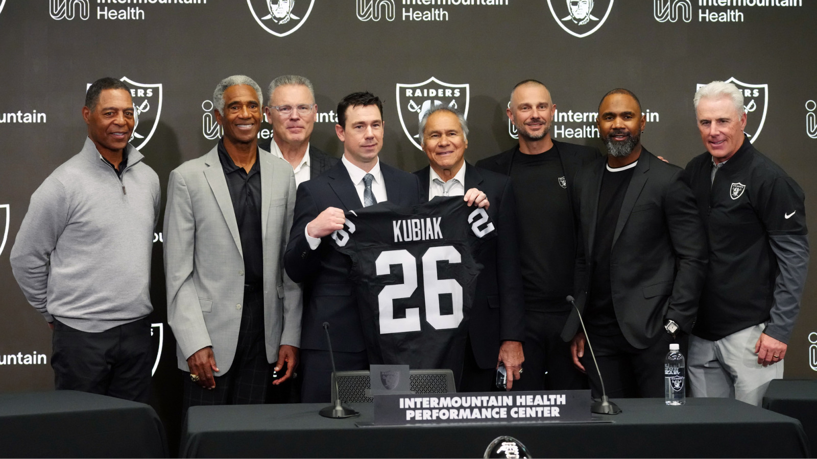 Raiders coaching staff takes shape under Klint Kubiak | Yardbarker