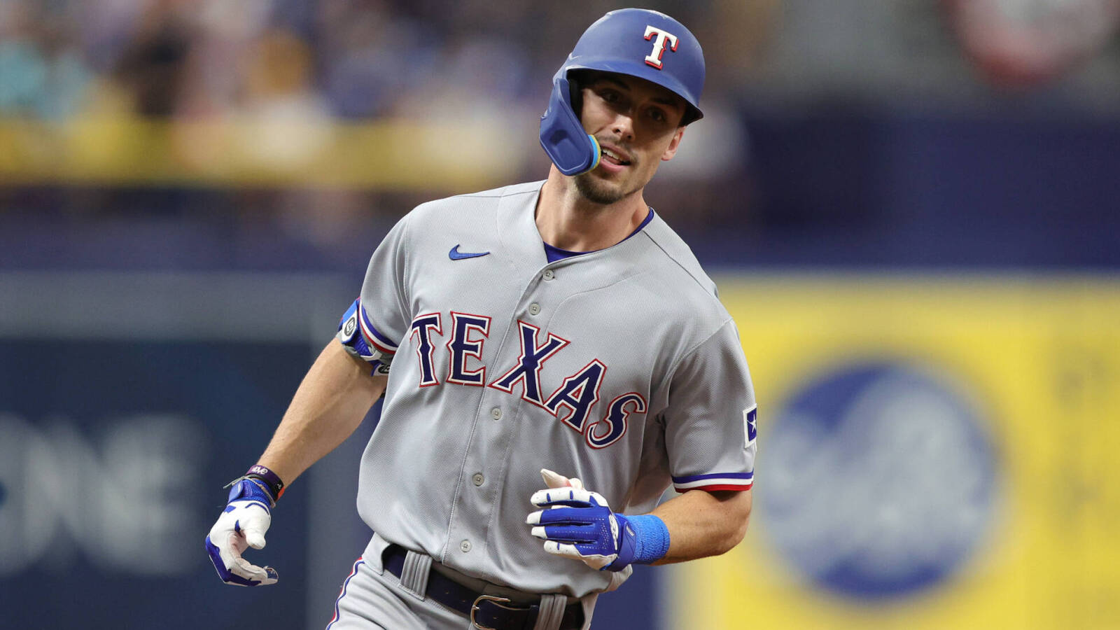 The surprising fact about Rangers postseason star Evan Carter | Yardbarker