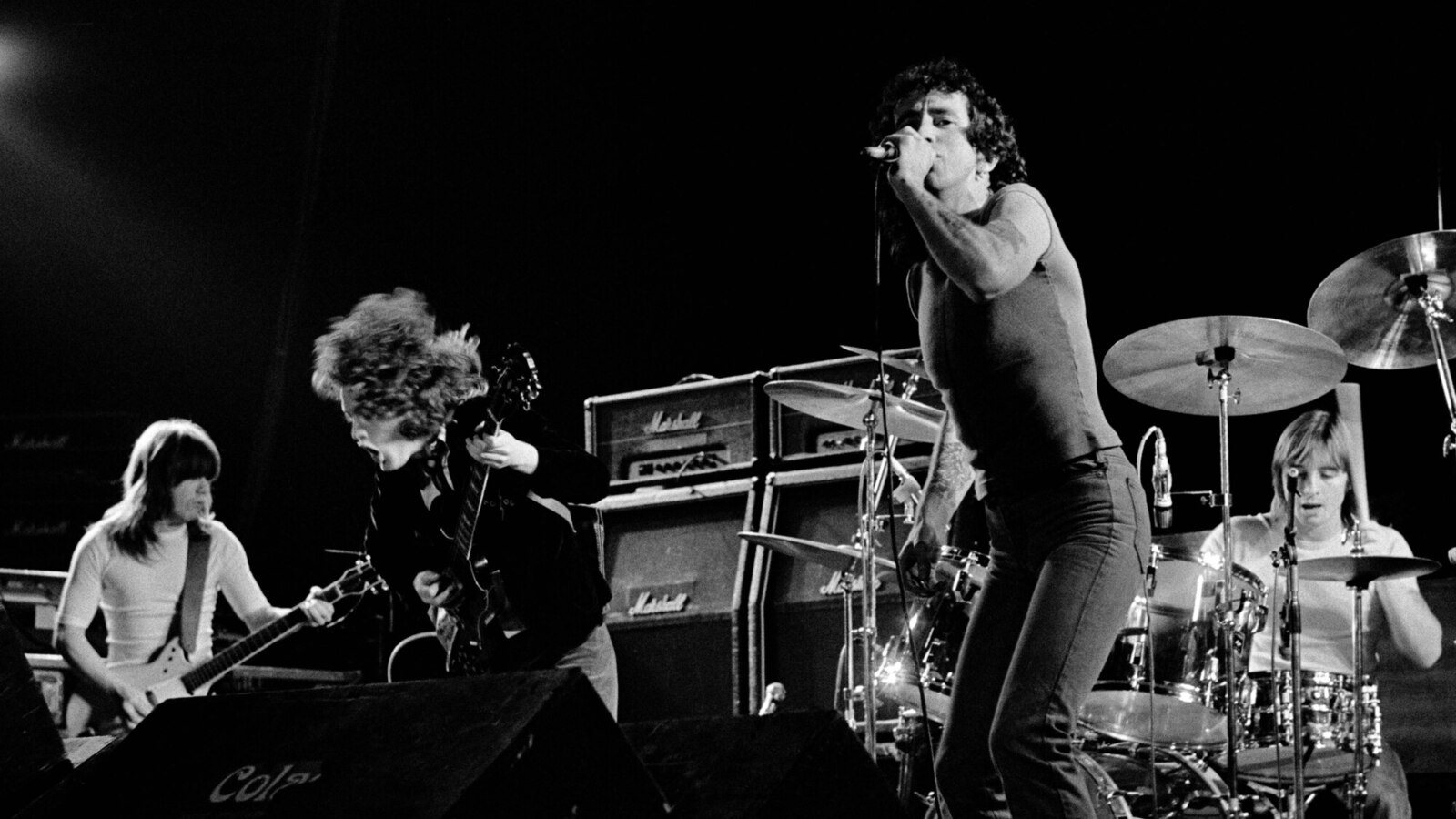 25 essential songs for your AC/DC playlist | Yardbarker
