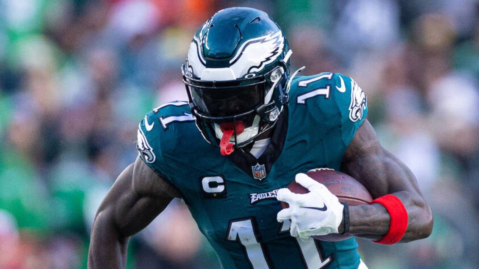 Eagles Star Receiver Was "Itching To Get Back" After Last Season's ...