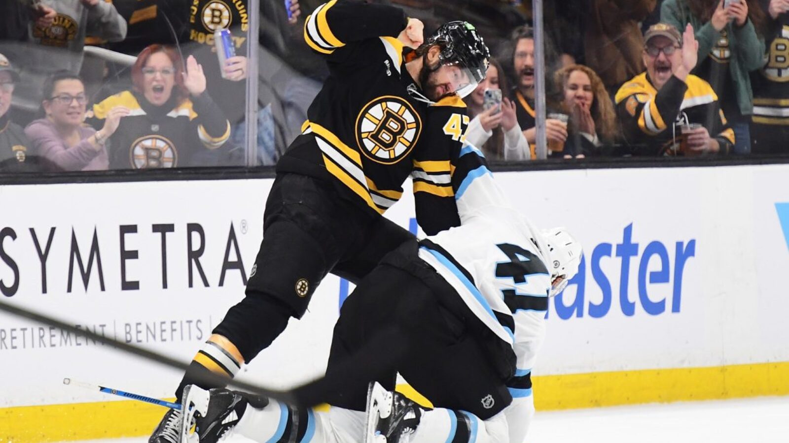 Boston Bruins sign Mark Kastelic to three-year, $4.701 million contract ...