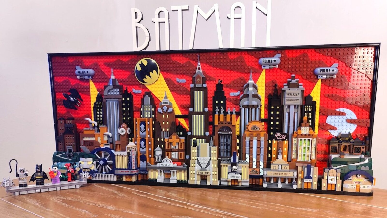 LEGO’s Challenging Gotham City Set Is a Gorgeous Tribute to BATMAN: THE ...