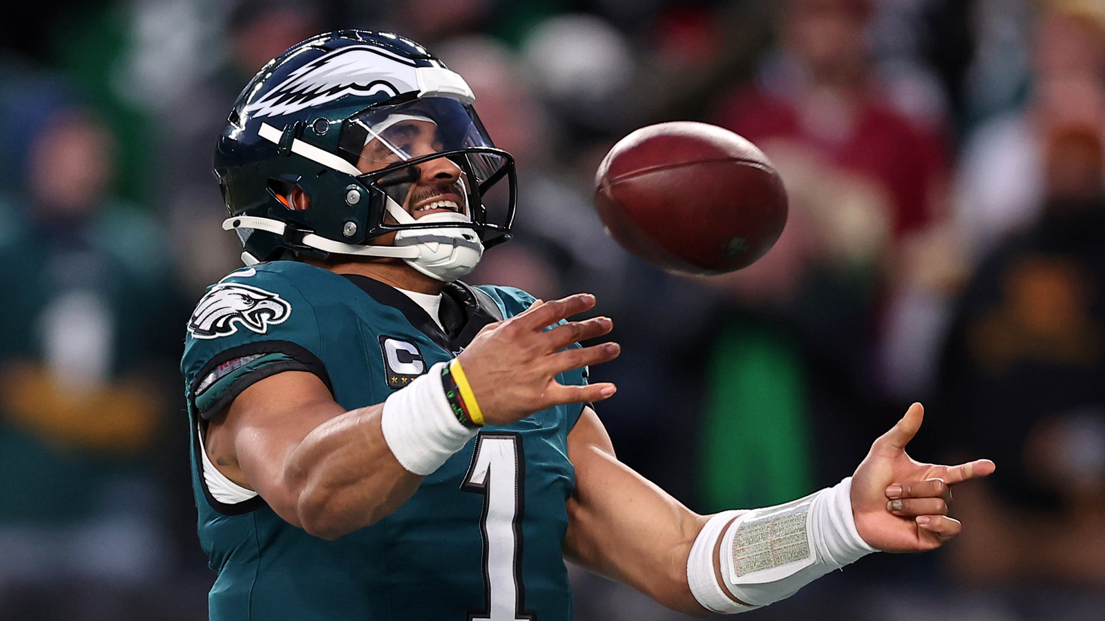 Eagles CB shuts down criticism of Jalen Hurts and offense ahead of ...