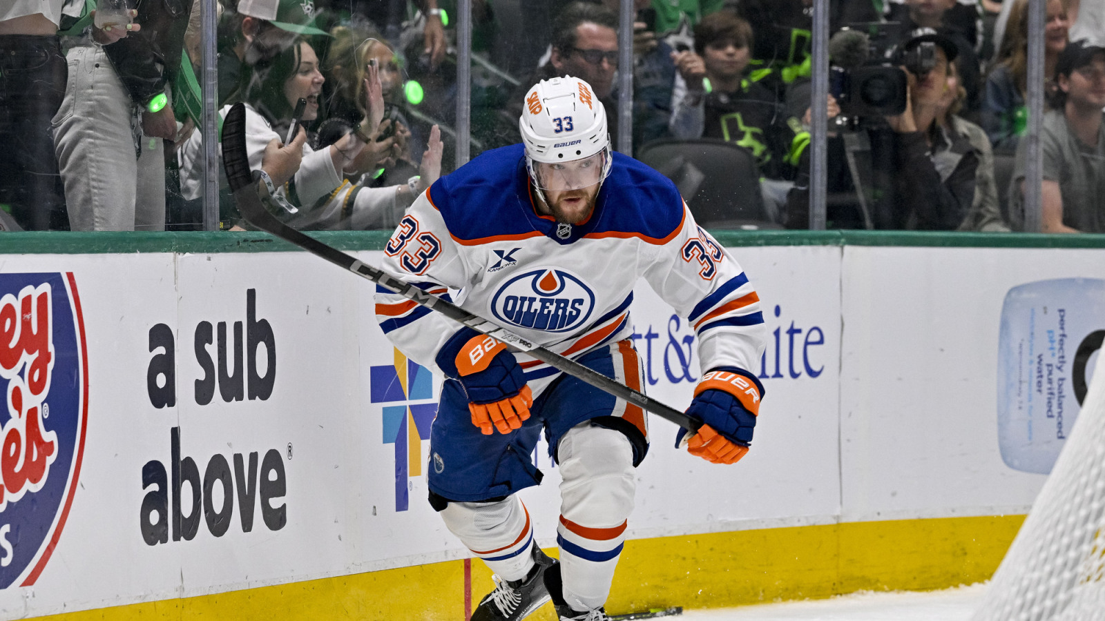 Arvidsson Talks Leaving Cup-Contending Oilers for Struggling Bruins ...