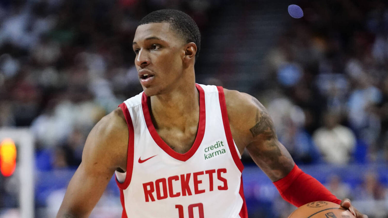 Watch: Jabari Smith Jr. beats the buzzer to lift Rockets | Yardbarker