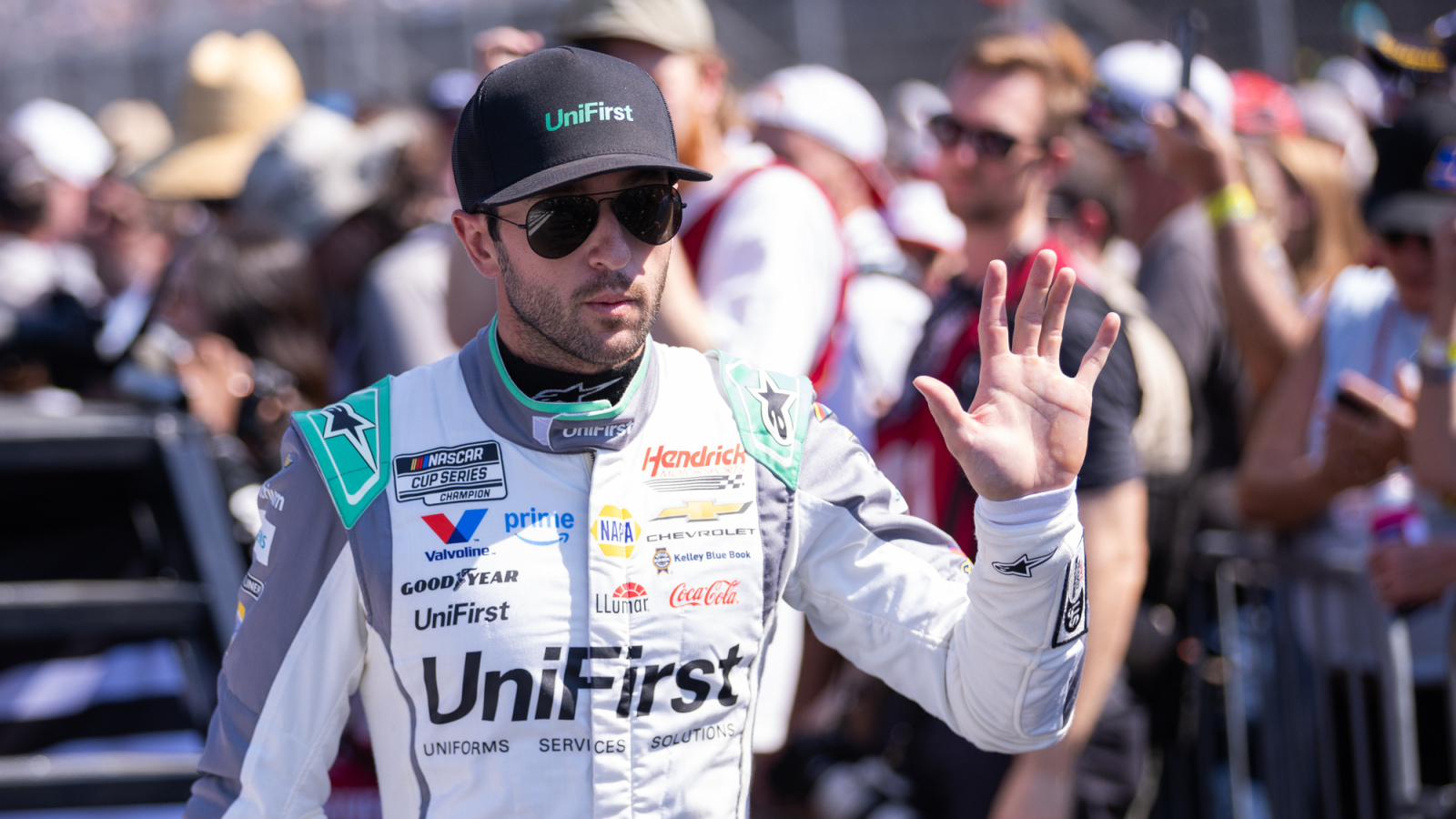 Violent crash between Elliott, Bell prompts red flag, wall repair ...