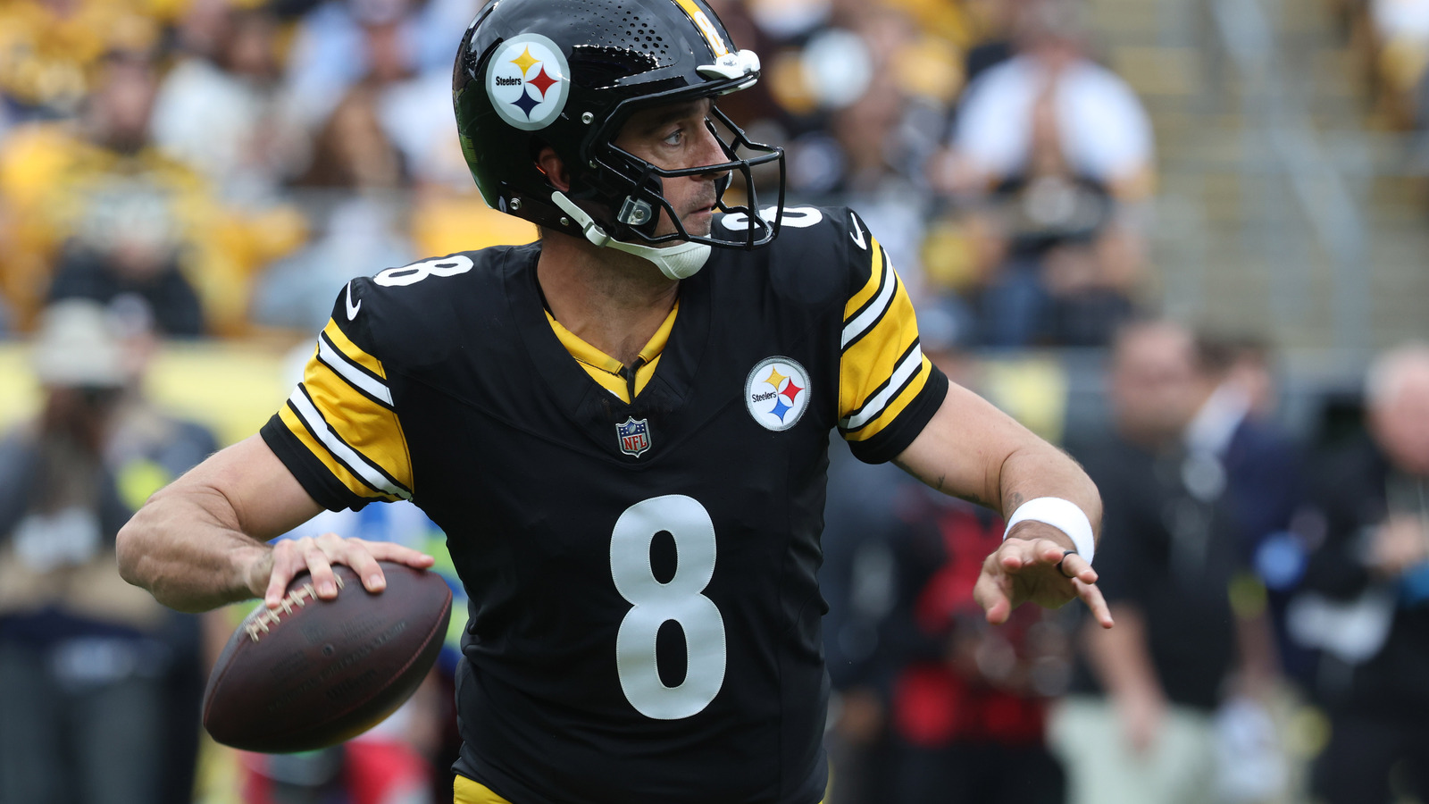 Steelers player has the perfect nickname for Aaron Rodgers-Joe Flacco ...