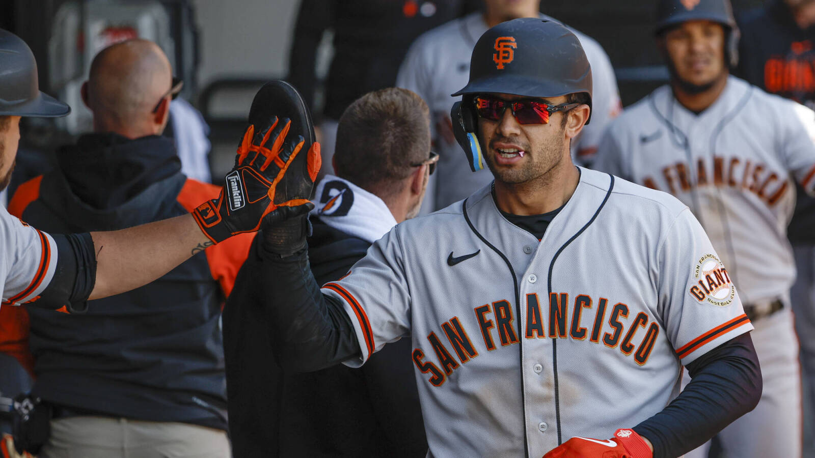 Giants rookie hits MLB homer with Barry Bonds-style bat | Yardbarker