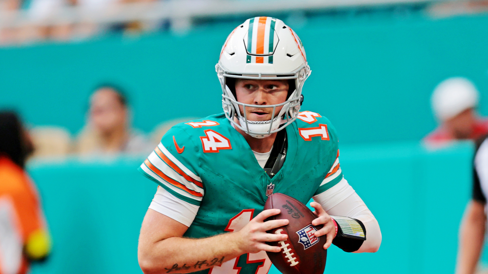 AFC Notes: Quinn Ewers, Rhamondre Stevenson, Dolphins, Jets, Patriots ...