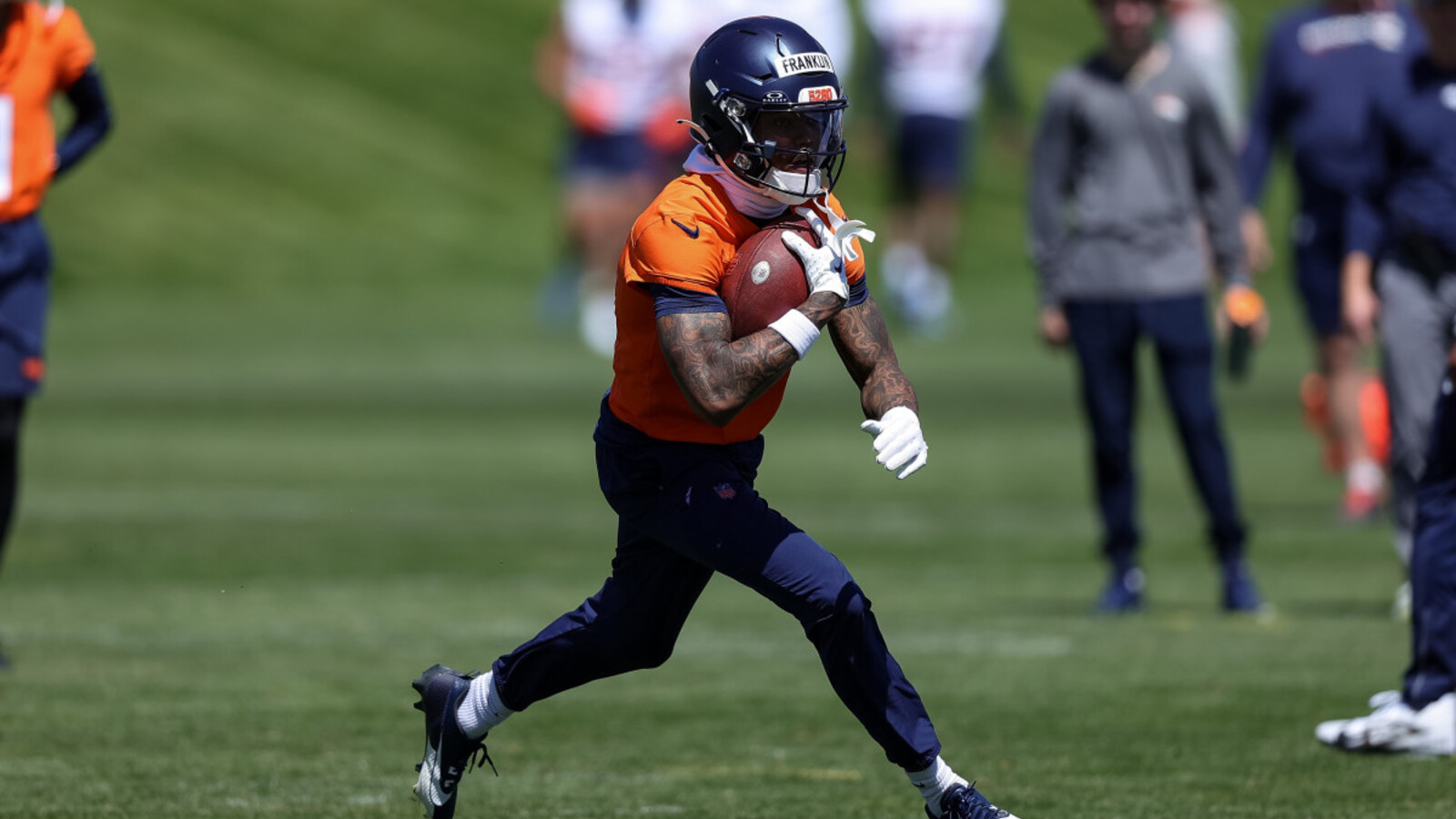 Denver Broncos showcase a dynamic connection at mandatory minicamp that ...