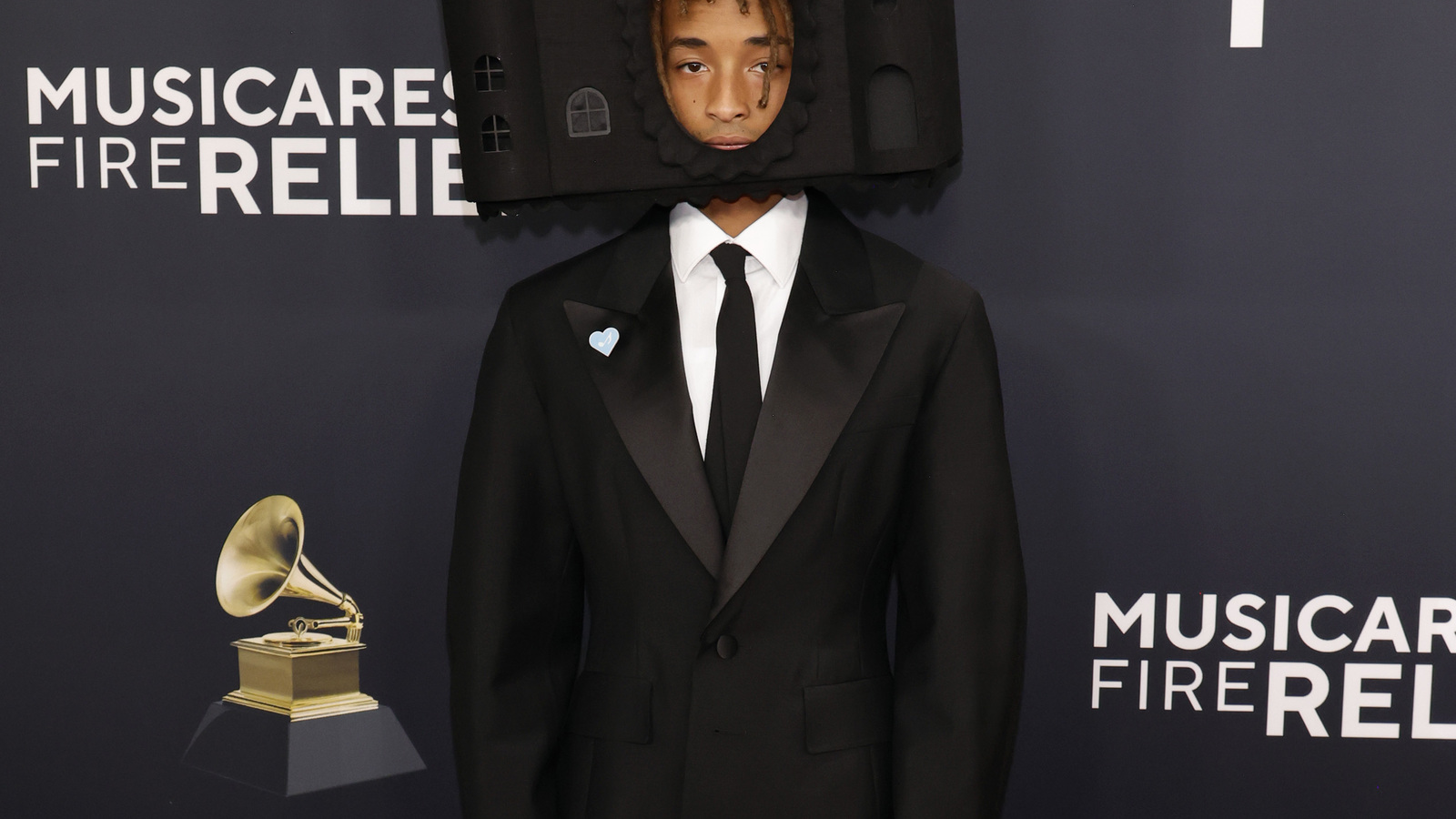 Watch Jaden Smith React to Rapper Calling His Controversial Grammy Look ...