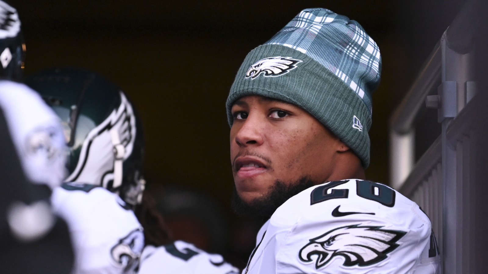 Eagles to sit Barkley amid chase of rushing yards record | Yardbarker