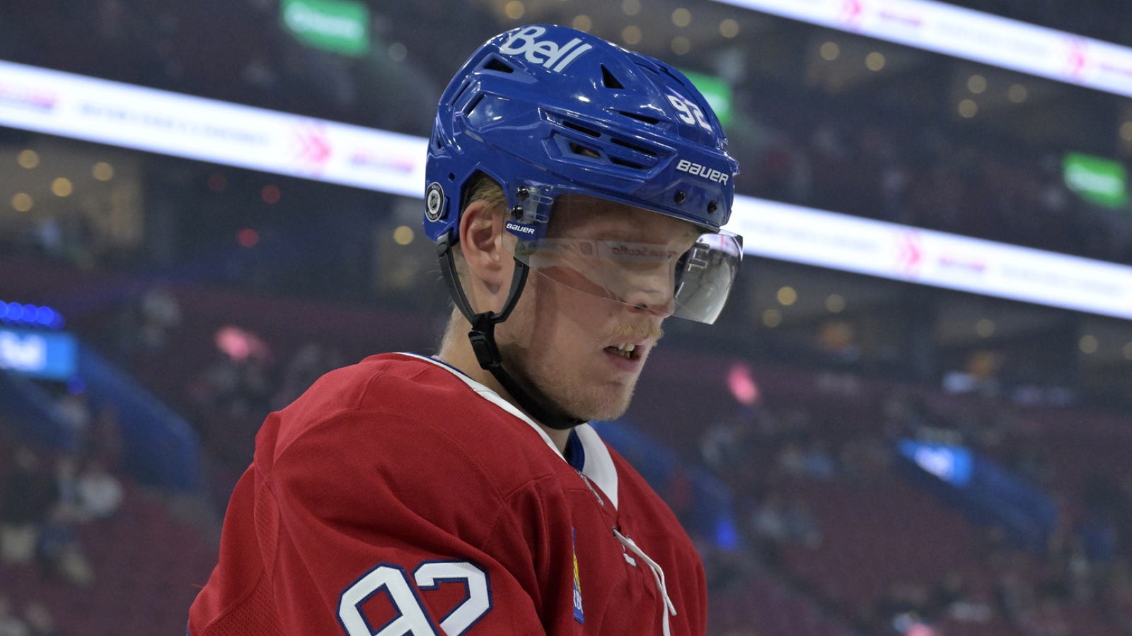 Watch: Patrik Laine arrives at Habs practice following injury | Yardbarker