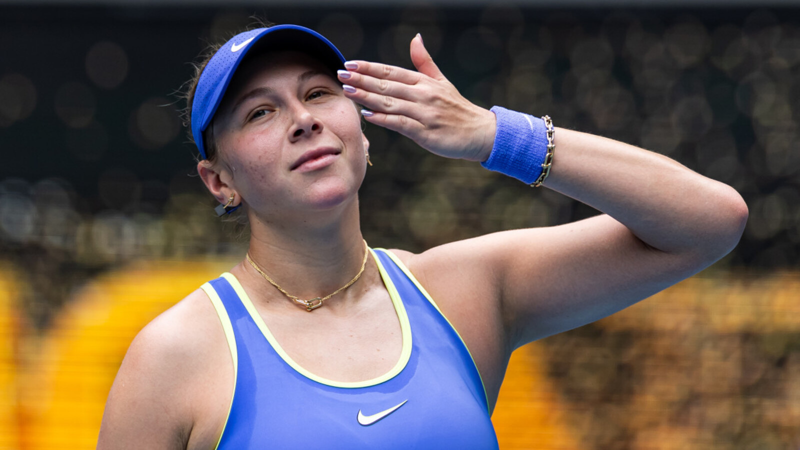 Reporter Blasted For 'Gross' Question To Tennis Star Amanda Anisimova | Yardbarker