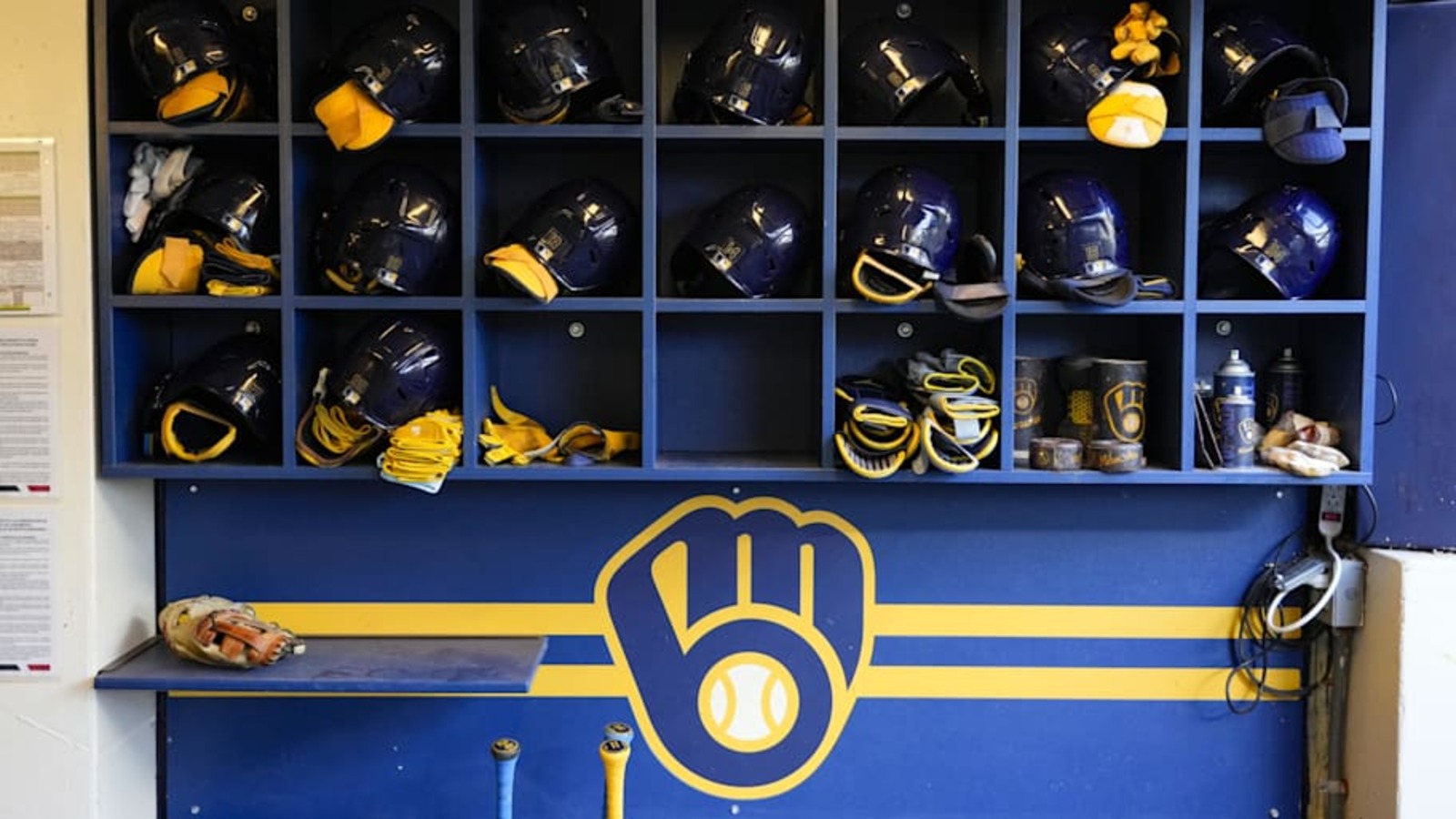 Brewers Magic Number To Clinch NL Central Steady After Phillies Loss ...