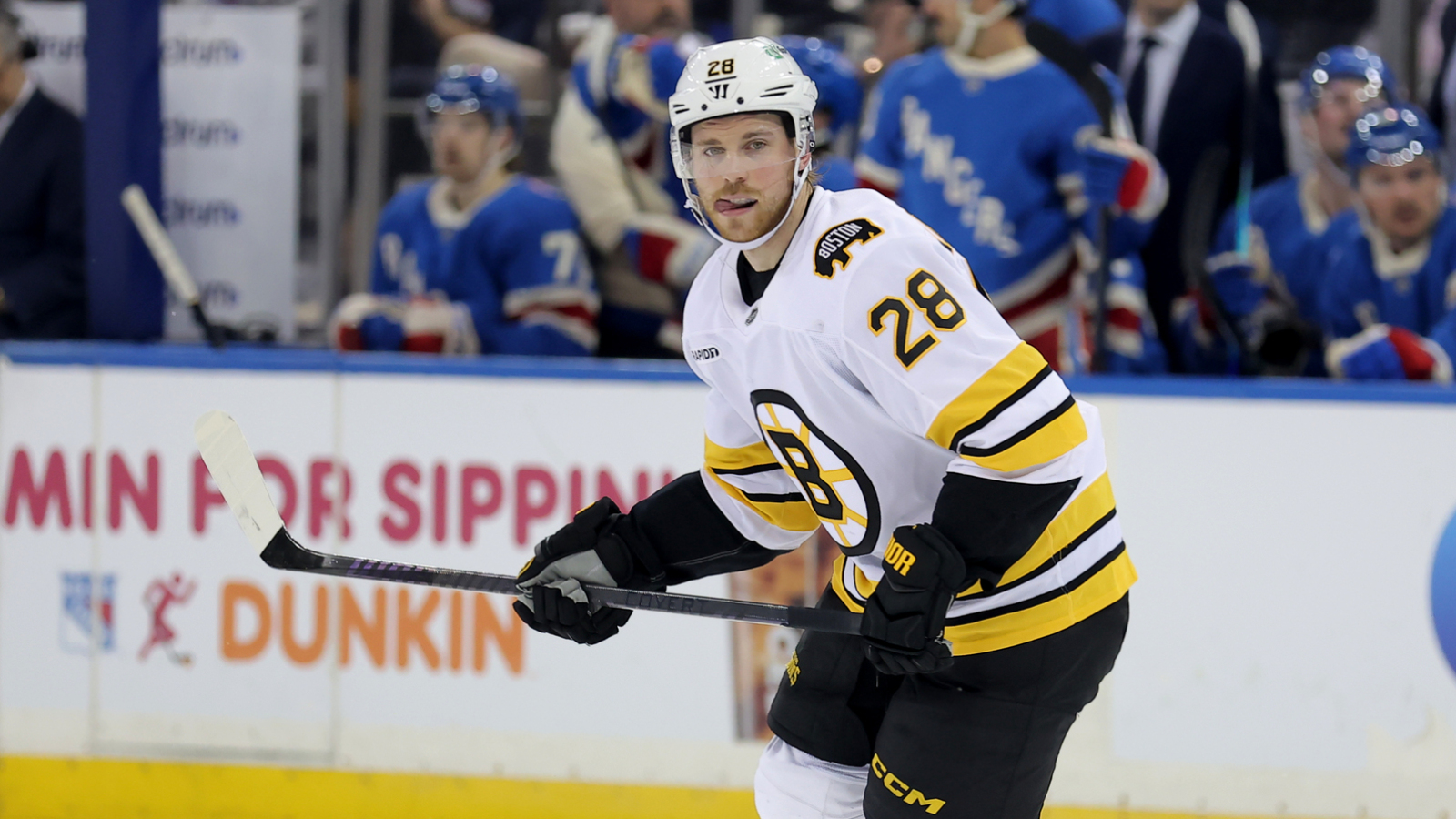 Bruins Place Elias Lindholm On IR, Recall Jordan Harris | Yardbarker