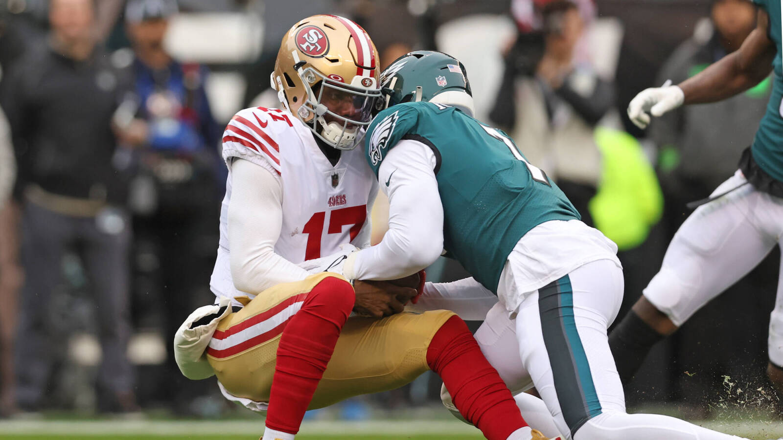 Josh Johnson knocked out of 49ers-Eagles game for concussion check ...