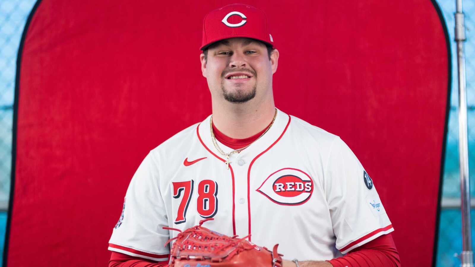 Reds promote towering righty prospect for MLB debut | Yardbarker