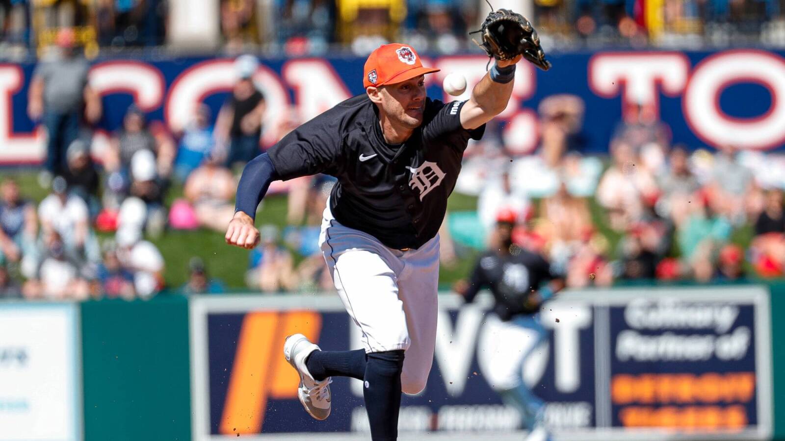 Versatile Tigers infielder rehabbing from finger surgery | Yardbarker