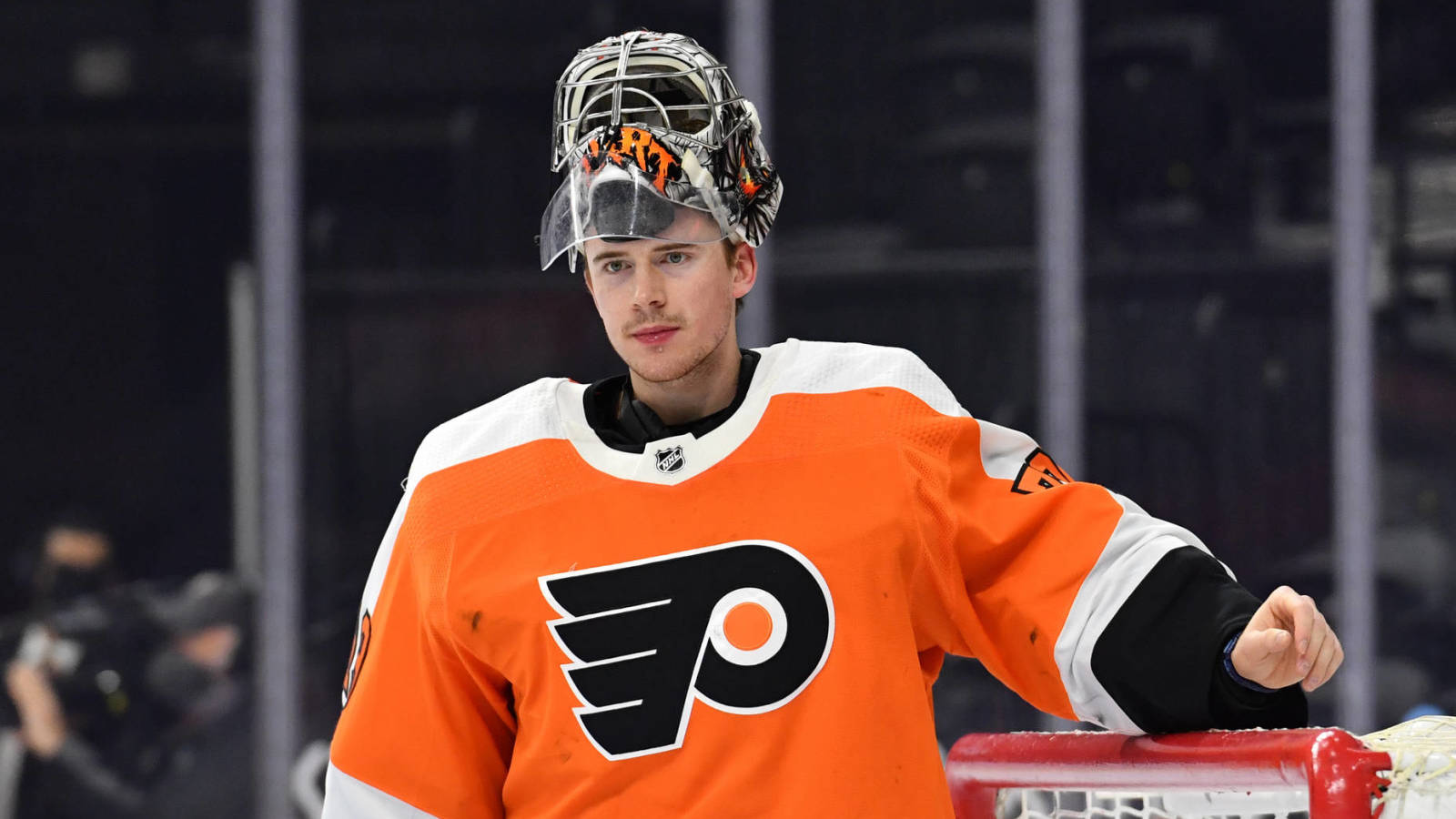 Carter Hart, Flyers reportedly closing in on extension | Yardbarker