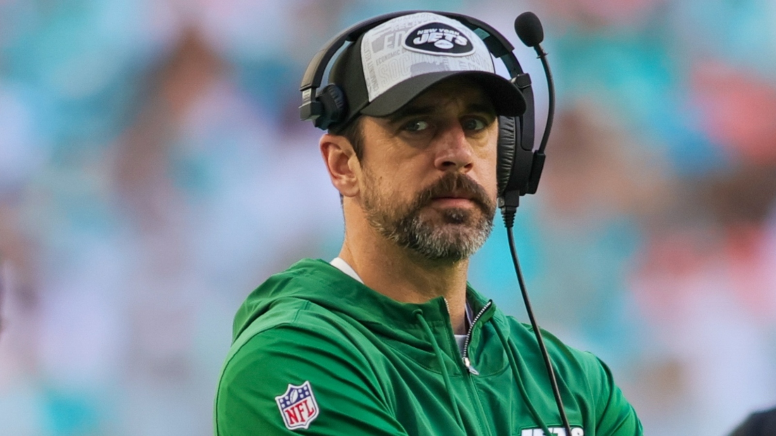 Aaron Rodgers reveals details of brutal postseason meeting with Aaron Glenn, New York Jets ...