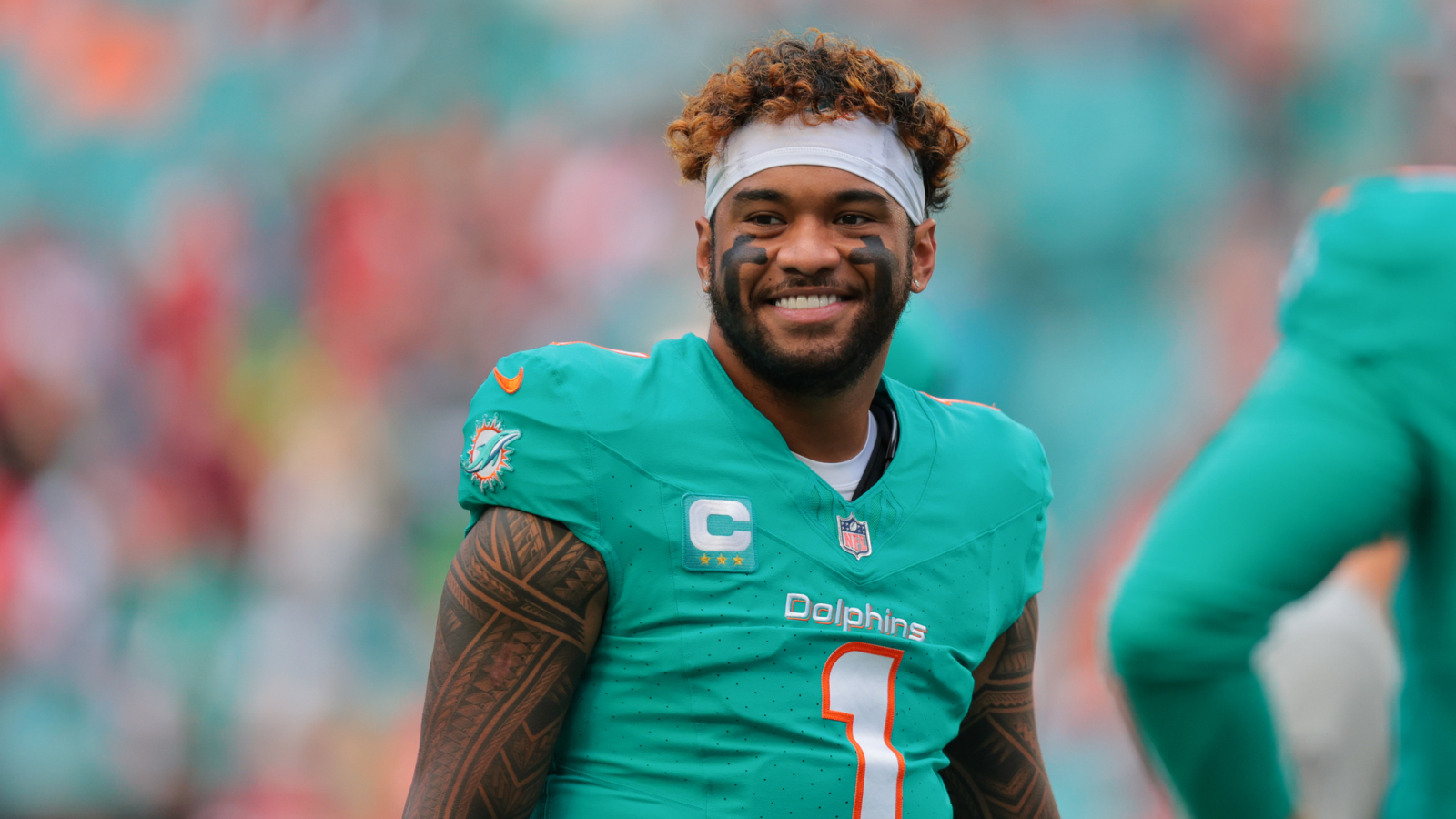 Tua Told Dolphins 'Him or Me' Before they Fired Flores | Yardbarker