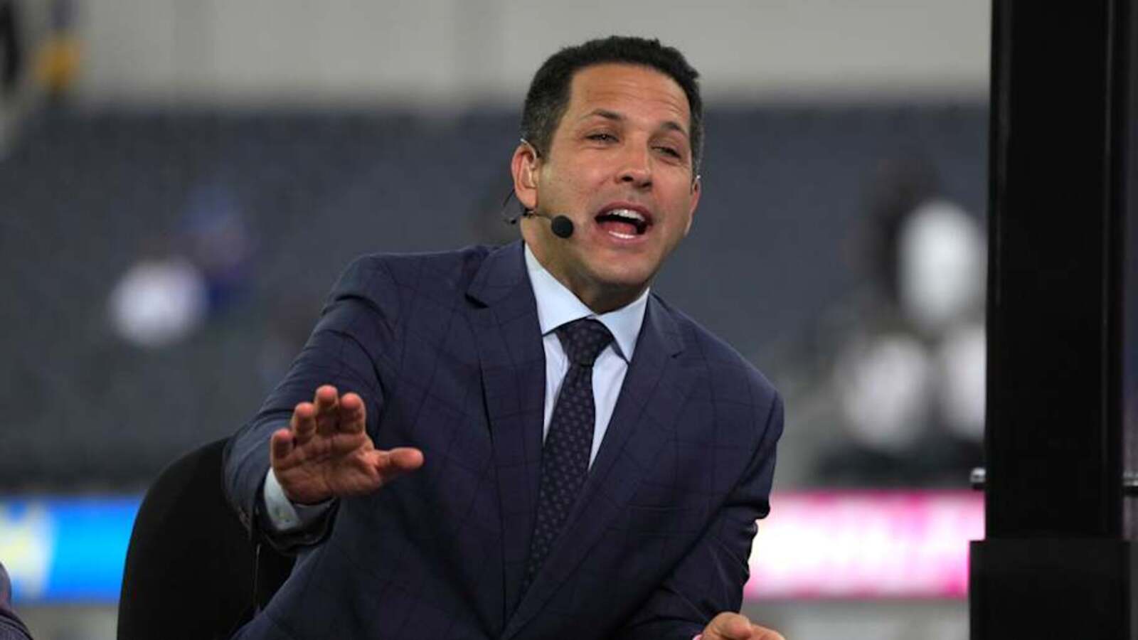 Adam Schefter joins star studded golf outing to raise NIL funds for ...