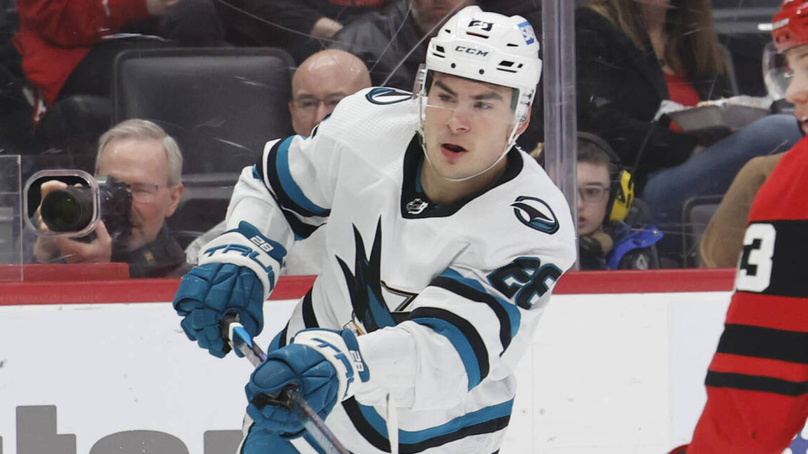 Sharks turned down massive offers for Timo Meier before trade | Yardbarker