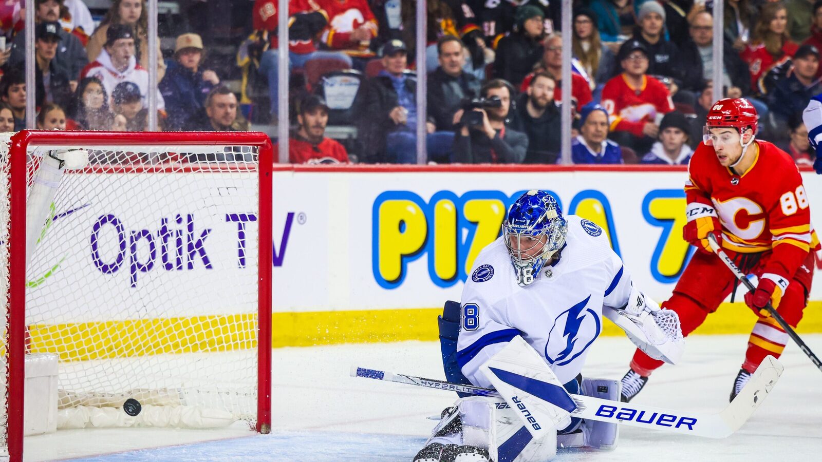 Calgary Flames place defenceman Jordan Oesterle on waivers | Yardbarker