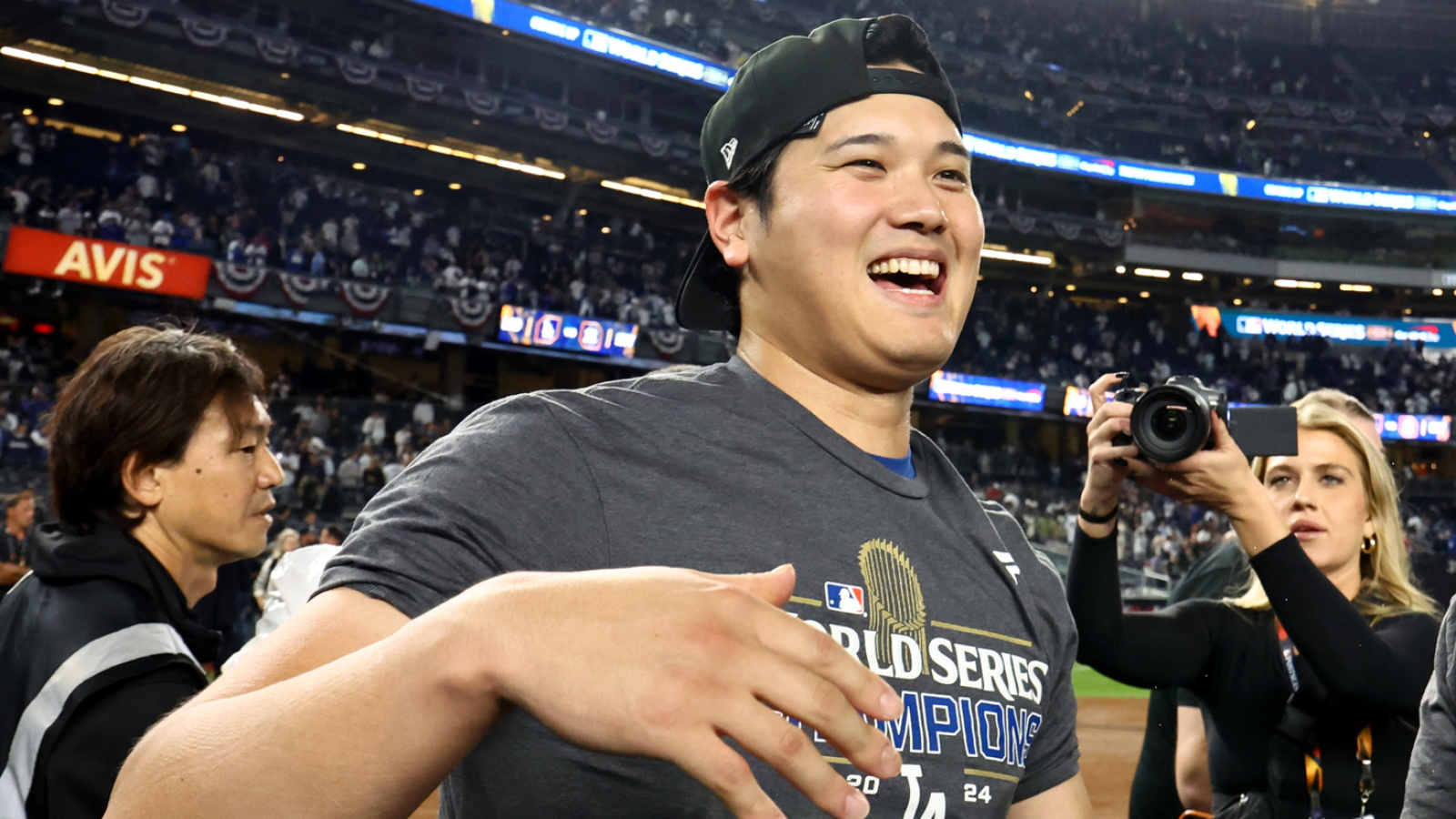 Dodgers star Shohei Ohtani wins NL MVP, joins exclusive club | Yardbarker